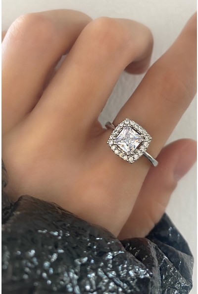 Takıştır Baget Taşlı Ayarlanabilir Yüzük