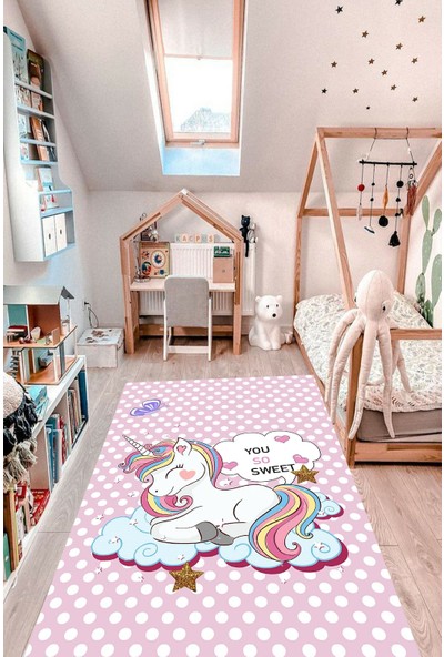 Showy Baby Unicorn Desenli Çocuk Odası Halısı