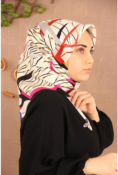 Aker Krem-Siyah Aker Twill Ipek Eşarp 8267713 - 913 Aker Krem-Siyah Aker Twill Ipek Eşarp 8267713 - 913