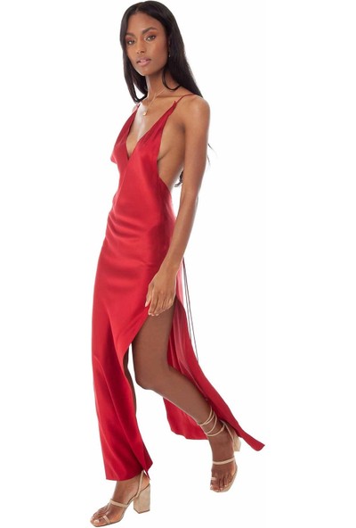 Merry See Uzun Derin Yırtmaçlı Saten Babydoll Kırmızı Merry See Uzun Derin Yırtmaçlı Saten Babydoll Kırmızı
