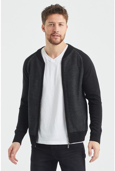 Tarz Cool Siyah-Beyaz Hakim Yaka Önü Fermuarlı Hırka- HRKCKTR02S