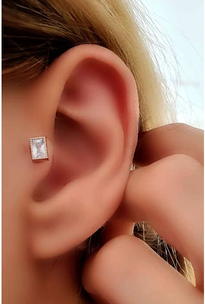 Ose Shop Kare Zirkon Tasli 316L Anti Alerjik Tıbbi Çelik Tragus Veya Kikirdak Helix Piercing 6mm 1.2 mm Ose Shop Kare Zirkon Tasli 316L Anti Alerjik Tıbbi Çelik Tragus Veya Kikirdak Helix Piercing 6mm 1.2 mm