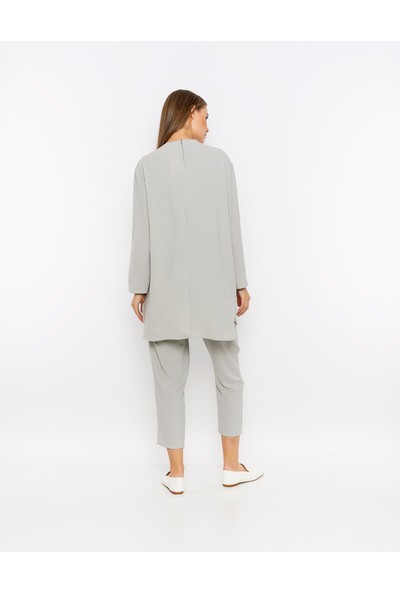 Garzia italia Kare Kesim Detaylı Pantolonlu Takım