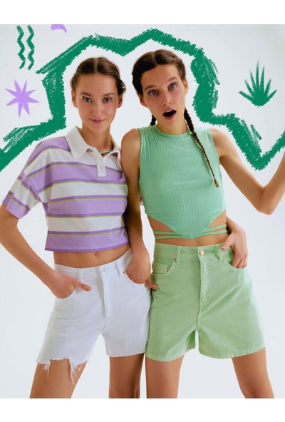 Koton Kadın Polo Yaka Tişört Crop Çizgili Pamuklu Koton Kadın Polo Yaka Tişört Crop Çizgili Pamuklu