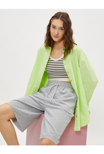 Koton Kadın Belden Baglamali Bermuda Şort Pamuklu Oversize Koton Kadın Belden Baglamali Bermuda Şort Pamuklu Oversize