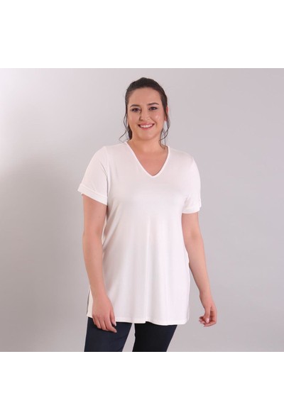 TREND42PLUS V Yaka Basic Ekru Büyük Beden Bluz