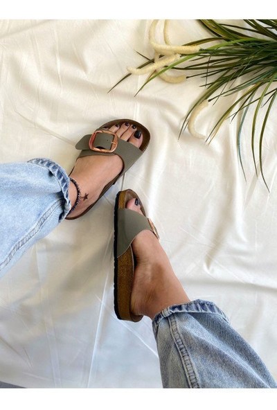 Zondersan67 07 Tokalı Tek Bant Kadın Terlik