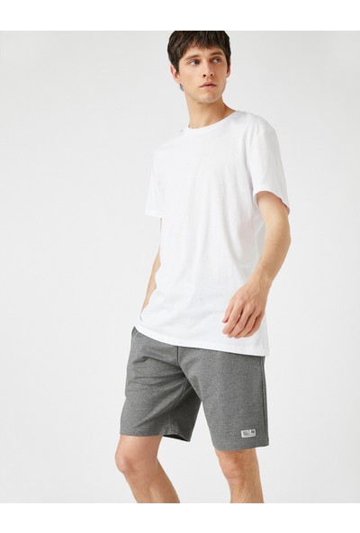 Koton Basic Şort Cepli Pamuklu Belden Bağlamalı Koton Basic Şort Cepli Pamuklu Belden Bağlamalı