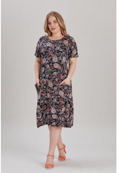 Mihramor Kadın Büyük Beden Çiçek Desenli Cepli Elbise Lacivert Mihramor Kadın Büyük Beden Çiçek Desenli Cepli Elbise Lacivert