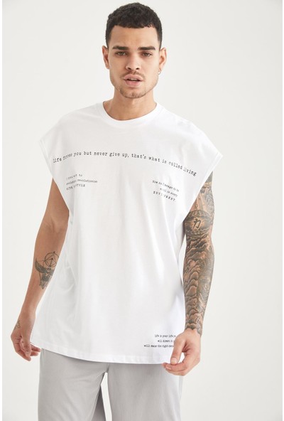 DeFacto Oversize Fit Bisiklet Yaka Yazı Baskılı Kolsuz Spor Tişört V2589AZ21SM DeFacto Oversize Fit Bisiklet Yaka Yazı Baskılı Kolsuz Spor Tişört V2589AZ21SM