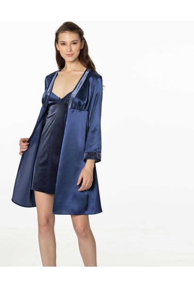 Pierre Cardin 2'li 4040 Lacivert Bayan Kadife Gecelik Sabahlık Takımı Pierre Cardin 2'li 4040 Lacivert Bayan Kadife Gecelik Sabahlık Takımı