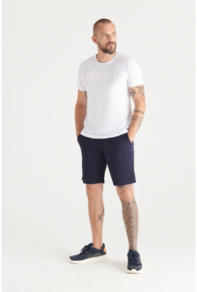 Avva Erkek Lacivert Yandan Cepli Beli Lastikli Kordonlu Düz Şort A11Y3626 Avva Erkek Lacivert Yandan Cepli Beli Lastikli Kordonlu Düz Şort A11Y3626