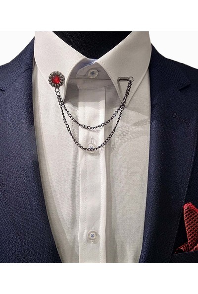Gutiero Kırmızı Taşlı Zincirli Gömlek Yaka Iğnesi Gutiero Kırmızı Taşlı Zincirli Gömlek Yaka Iğnesi