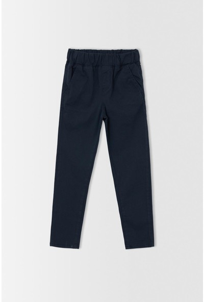 DeFacto Erkek Çocuk Relax Fit Esnek Belli Pantolon T8850A621Au DeFacto Erkek Çocuk Relax Fit Esnek Belli Pantolon T8850A621Au