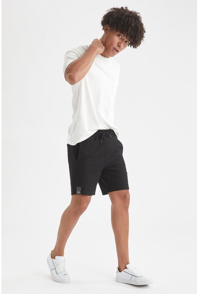 DeFacto Slim Fit Beli Bağcıklı Basic Şort U1475AZ21SM