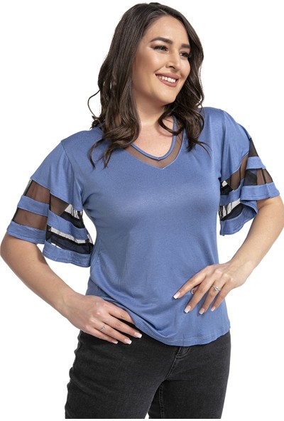 Buketli V Yaka Tül Kol Detaylı Bluz