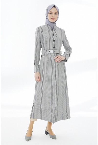 Zühre Ekoseli ve Kuşak Detaylı Siyah Kap 11996