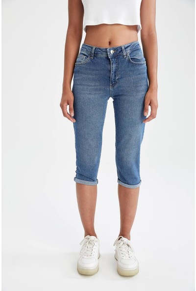 Defacto Slim Fit Paça Katlama Detaylı Jean Kapri U3034AZ21SM