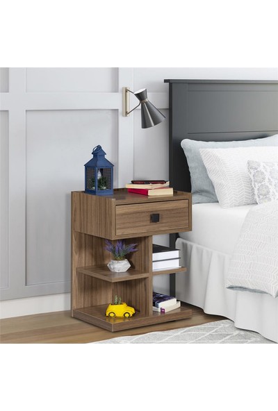 Lodestar Eliza Komodin