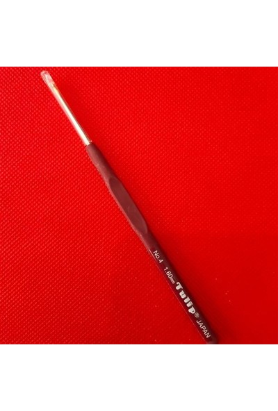 Tulip Plastik Saplı Dantel Tığları 4 Num Tulip Plastik Saplı Dantel Tığları 4 Num