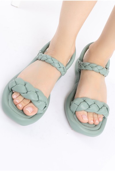 Madamra Yeşil Kadın Puf Örgülü Sandalet