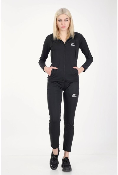 Nike Siyah Renk Air Model Dalgıç Kumaş Kadın Eşofman Takımı Nike Siyah Renk Air Model Dalgıç Kumaş Kadın Eşofman Takımı