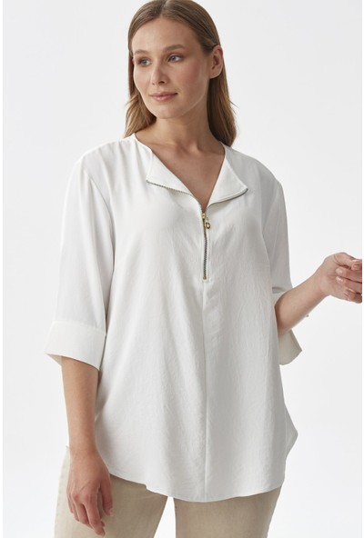 Ghada Büyük Beden Ekru Ön Yarım Fermarlı Bluz