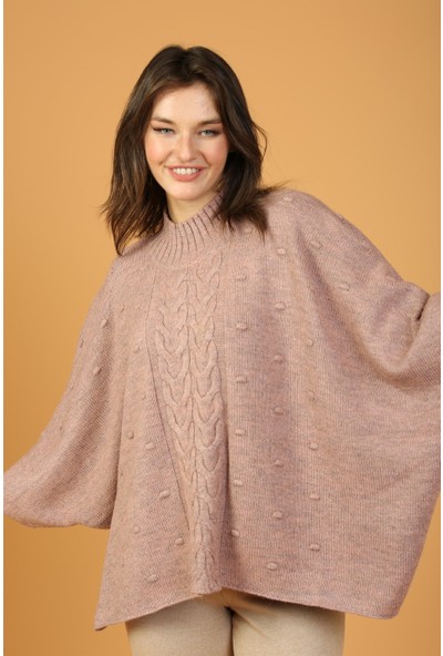 Sweater Pembe Saç Örgülü Kadın Panço