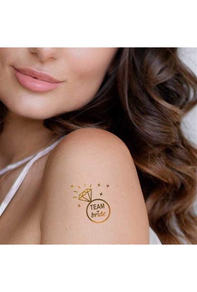 Samur Tekli Bride Tattoo Model 8 - Altın Yaldız - 5,5 cm x 5,5 cm - Geçici Dövme Samur Tekli Bride Tattoo Model 8 - Altın Yaldız - 5,5 cm x 5,5 cm - Geçici Dövme