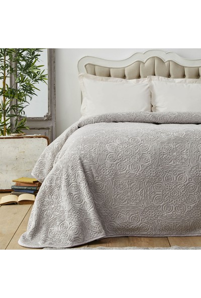 Karaca Home Scala Vizon Çift Kişilik Embosy Battaniye Karaca Home Scala Vizon Çift Kişilik Embosy Battaniye