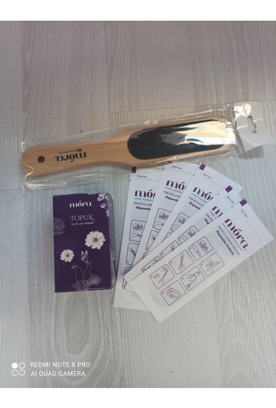 Mora Ahşap Topuk Törpüsü + 5 Adet Törpü Kağıdı + Topuk Çatlak Kremi Mora Ahşap Topuk Törpüsü + 5 Adet Törpü Kağıdı + Topuk Çatlak Kremi