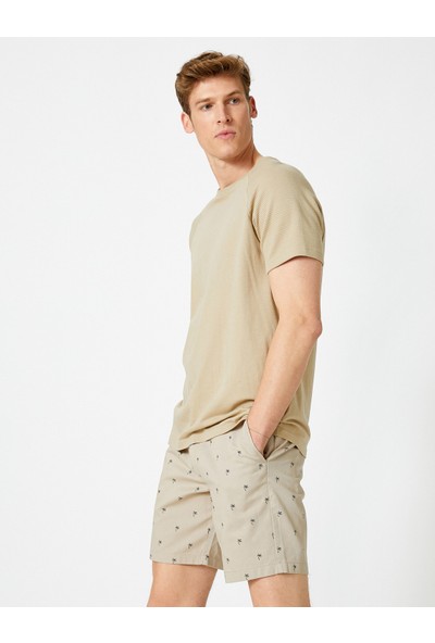 Koton Erkek Baskılı Kısa Şort Gabardin Kumaş Cepli Pamuklu