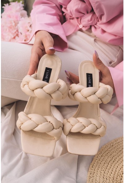 Rossetto Shoes Tirosin Mat Deri Örgü Bant Detaylı Yüksek Topuklu Terlik Rossetto Shoes Tirosin Mat Deri Örgü Bant Detaylı Yüksek Topuklu Terlik