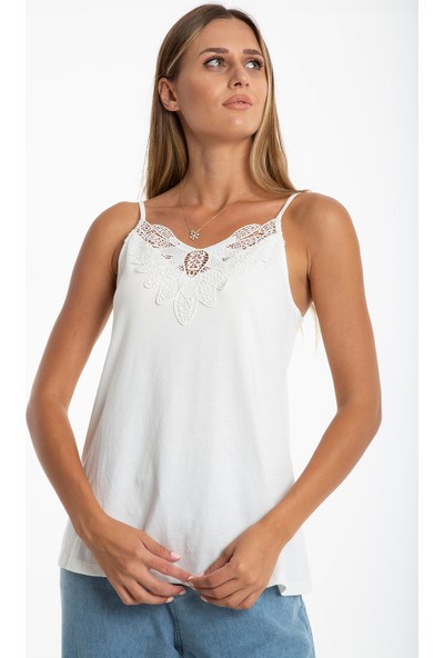 Esprit Beyaz Yakası Dantelli Ince Askılı Kadın Bluz Esprit Beyaz Yakası Dantelli Ince Askılı Kadın Bluz