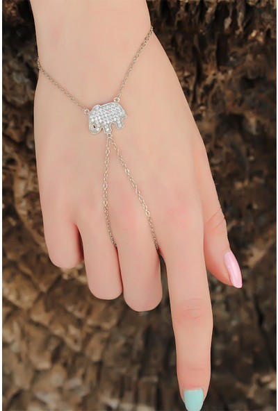 Moco Silver Renk Zirkon Taşlı Filli Şahmeran Bileklik Moco Silver Renk Zirkon Taşlı Filli Şahmeran Bileklik