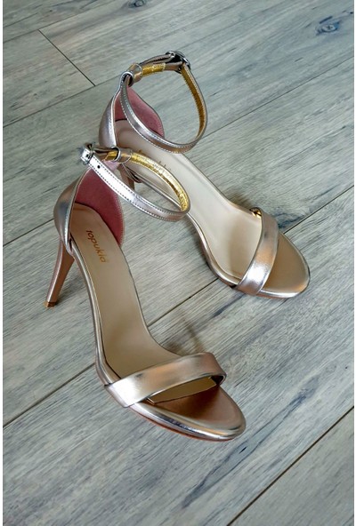 Topukla 63 Tek Bant Deri Ayakkabı 8cm Topukla 63 Tek Bant Deri Ayakkabı 8cm